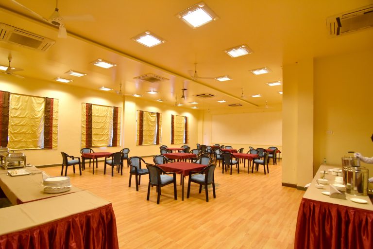 Badminton Courts - The Poona Club Ltd